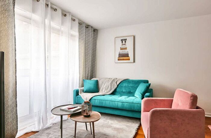 Appartement 2 pièces à louer à Hoche-Friedland, Paris 8ème arrondissement