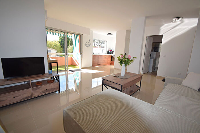 Appartement à vendre - Saint-Raphaël, Boulouris - 2 pièces - 1 chambre