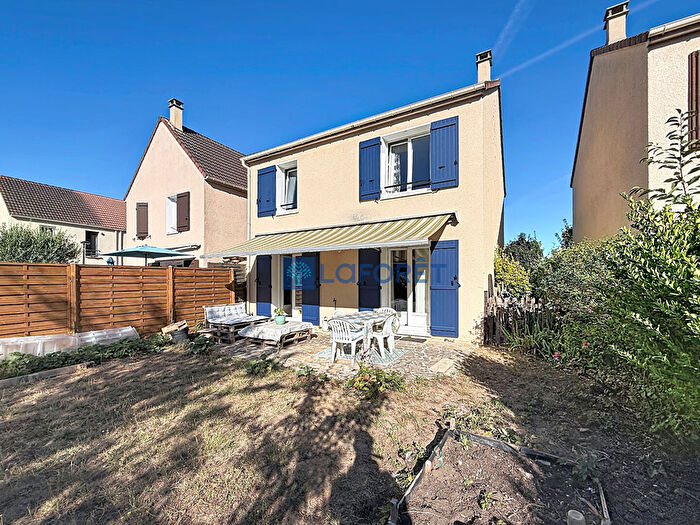 Maison 5 pièces à Saint-Pierre-du-Perray, à vendre