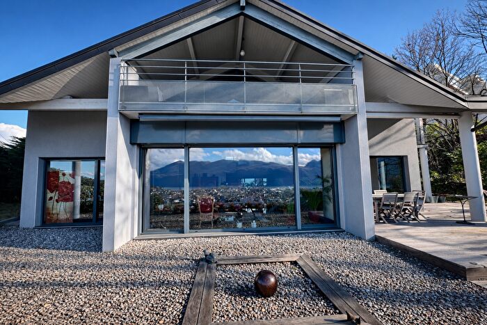 Maison à vendre - Aix-les-Bains, Est - 6 pièces - 4 chambres