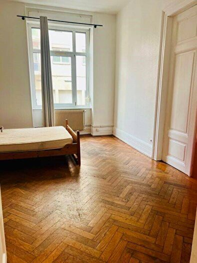 Appartement à louer - Neudorf Est Centre, Strasbourg - 4 pièces - 3 chambres