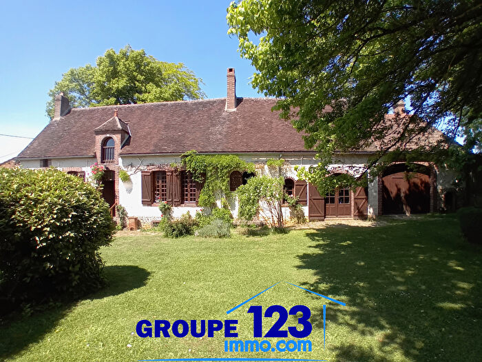 Maison 8 pièces à vendre à Saint-Maurice-le-Vieil