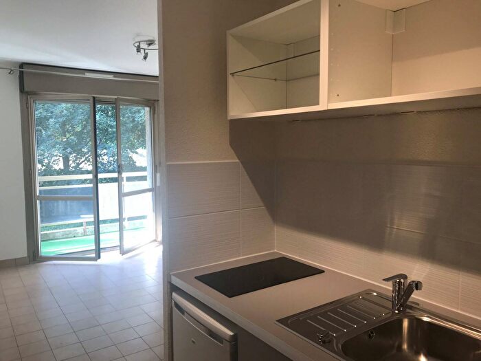 Appartement à louer - Bidal Péri-Domaine Universitaire, Saint-Martin-dHères - 1 pièce