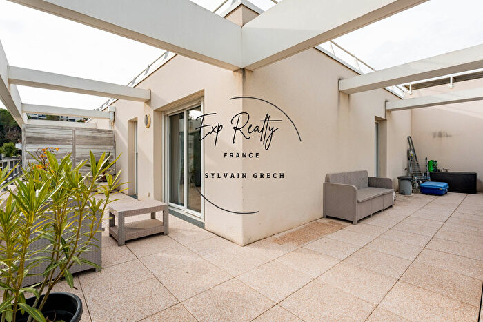 Appartement à vendre - Marseille e , Les Olives - 2 pièces - 12 chambres