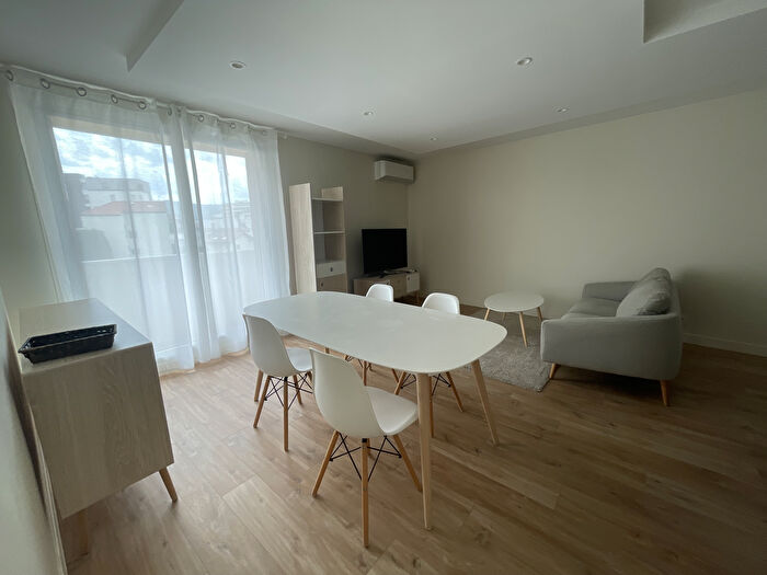 Appartement à louer - Clermont-Ferrand, Oradou - 2 pièces - 1 chambre