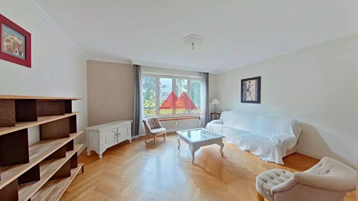 Appartement à louer - Centre Ville, Tassin-la-Demi-Lune - 4 pièces - 3 chambres