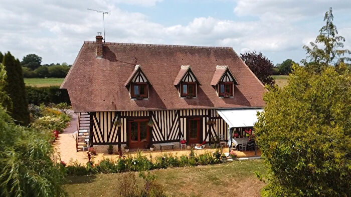 Maison 5 pièces à Saint-Germain-de-Livet, à vendre