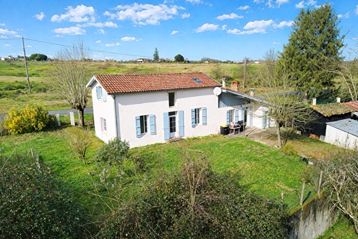 Maison à vendre - Savignac - 6 pièces - 3 chambres