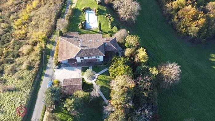 Maison à vendre - LIsle-en-Dodon - 9 pièces - 4 chambres