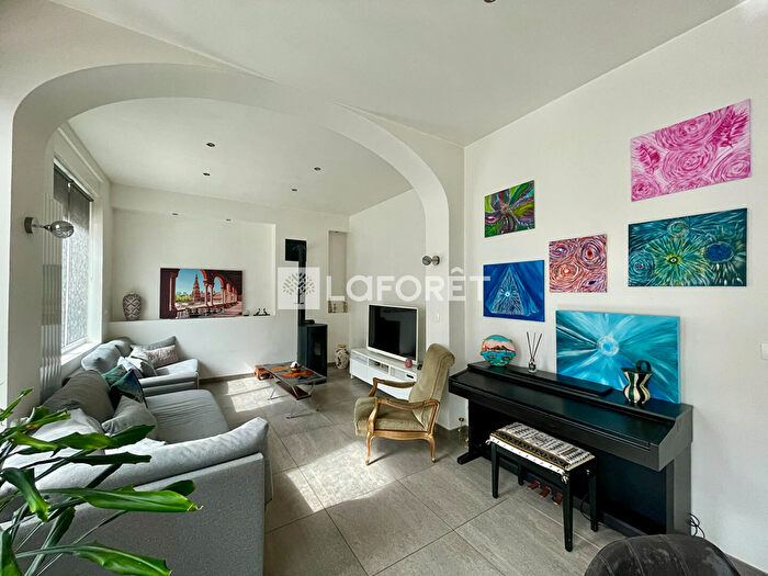 Maison 8 pièces à vendre - Valenciennes, Saint-Michel, Tertiales, Le Roleur