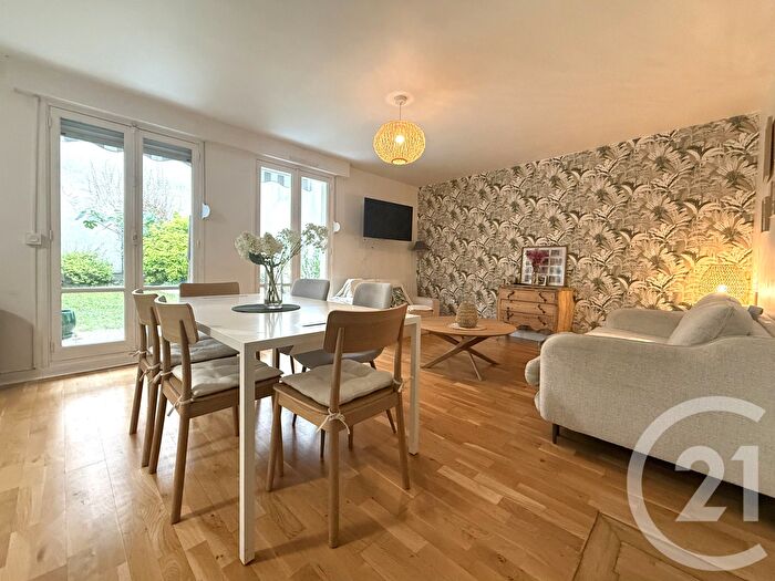 Saint-Germain-en-Laye, Centre-ville, Quartiers forestiers : Appartement 2 pièces à vendre