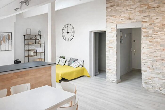 Appartement à vendre - Albi, Centre-ville - 2 pièces - 1 chambre