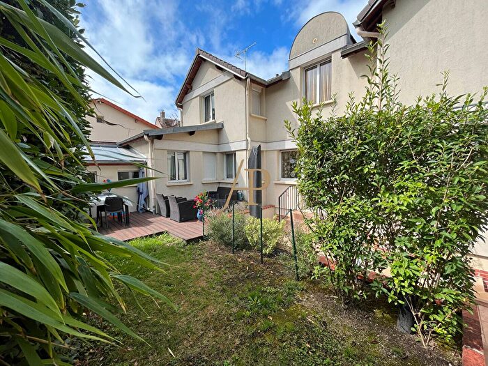 Maison à louer - Mazurières, Rueil-Malmaison - 5 pièces - 3 chambres