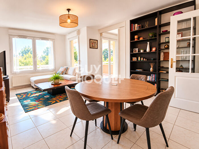 Appartement 3 pièces à vendre - Bourgoin-Jallieu, Centre-ville, Pont Saint-Michel