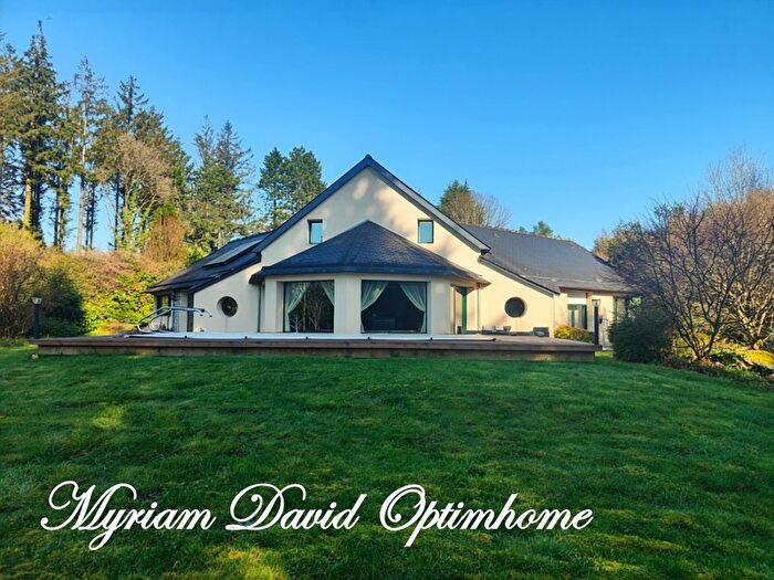 Maison à vendre - Rostrenen - 6 pièces - 3 chambres