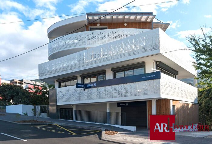 Appartement à louer - Létang-Salé, Centre-ville, Ravine Sheunon - 2 pièces - 1 chambre