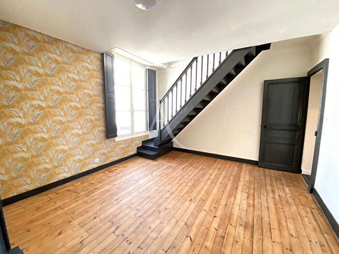 Appartement à louer - Nantes, Centre-ville - 4 pièces - 3 chambres