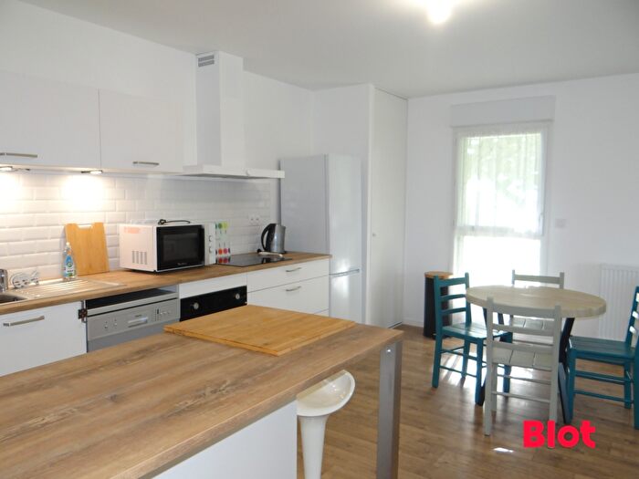 Appartement à louer - Vezin-le-Coquet - 3 pièces - 2 chambres