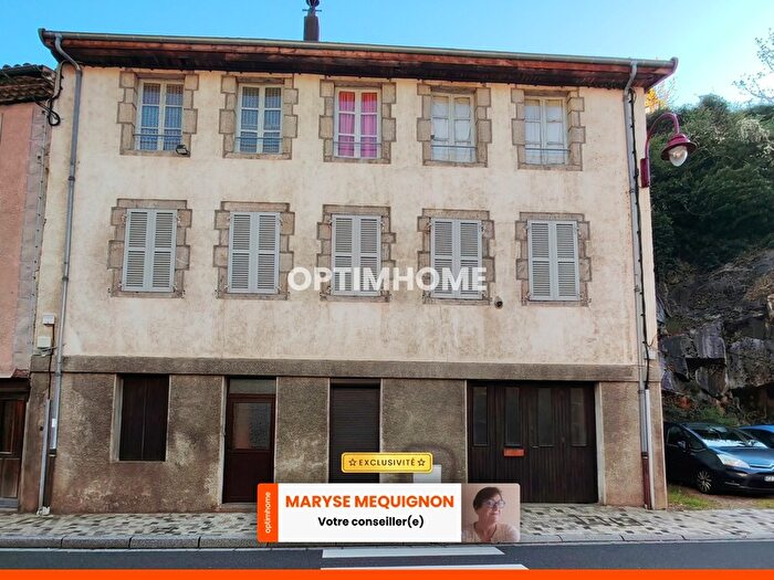Maison à vendre - Olliergues - 8 pièces - 3 chambres