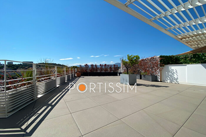 Appartement à vendre - Cagnes-sur-Mer, La Gare, Les Plans, Hippodrome - 4 pièces - 3 chambres