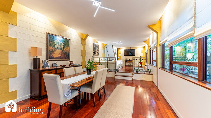 Maison à vendre - Levallois-Perret, Centre-ville - 5 pièces - 3 chambres