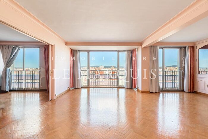 Appartement à vendre - Marseille e , Castellane - 7 pièces - 5 chambres