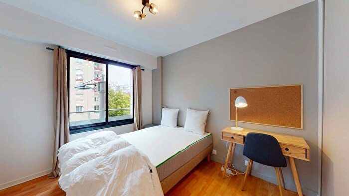 Appartement à louer - Saint Quentin, Montigny-le-Bretonneux - 1 pièce