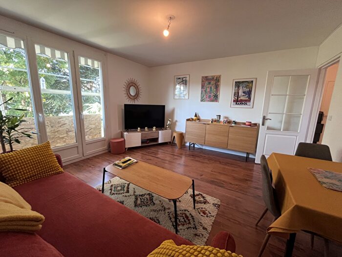 Appartement à vendre - Joué-lès-Tours, Centre-ville - 2 pièces - 1 chambre