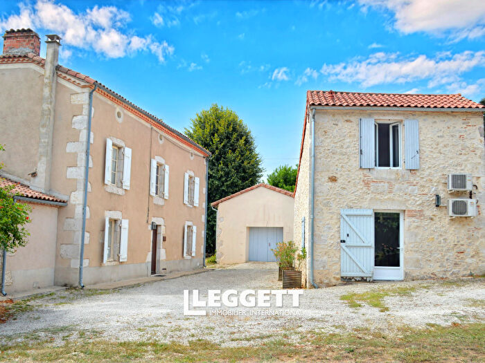 Vianne : Maison 10 pièces à vendre