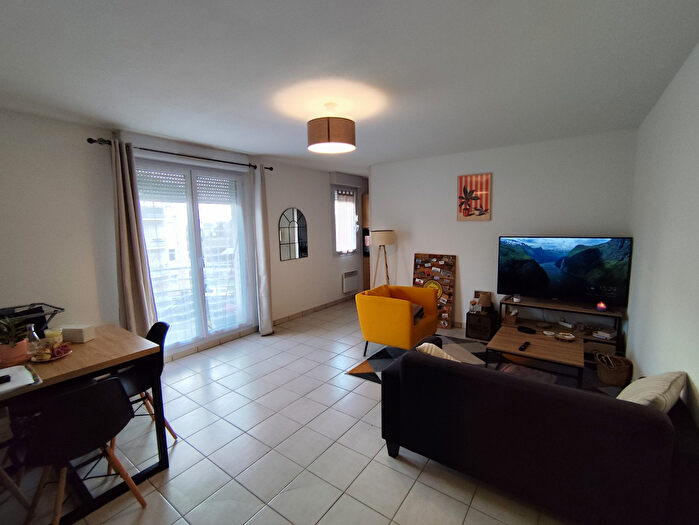 Appartement à vendre - Bellerive-sur-Allier - 2 pièces - 1 chambre