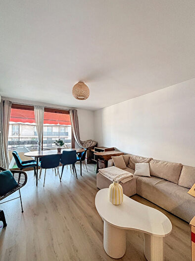 Appartement à louer - Marseille e , Chutes Lavie - 4 pièces - 3 chambres