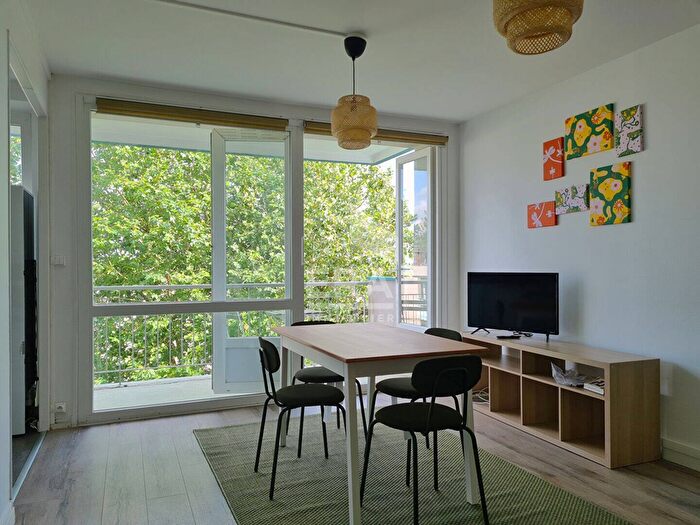 Appartement à louer - Chaufferie, Mont-Saint-Aignan - 1 pièce