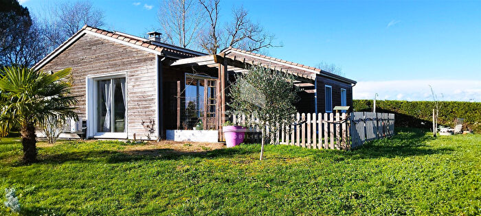 Maison à vendre - Aiguillon - 5 pièces - 4 chambres