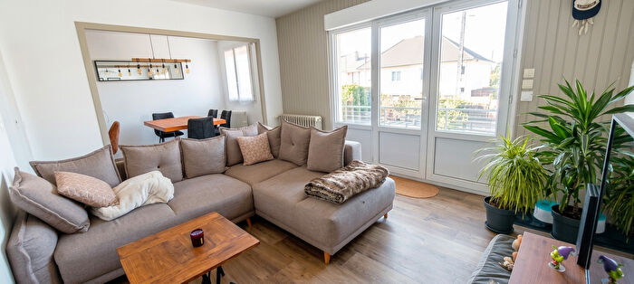 Maison 3 pièces à Laval, Les Pommeraies, à vendre