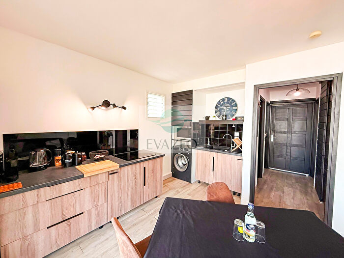 Appartement à vendre - Saint-François - 3 pièces - 2 chambres