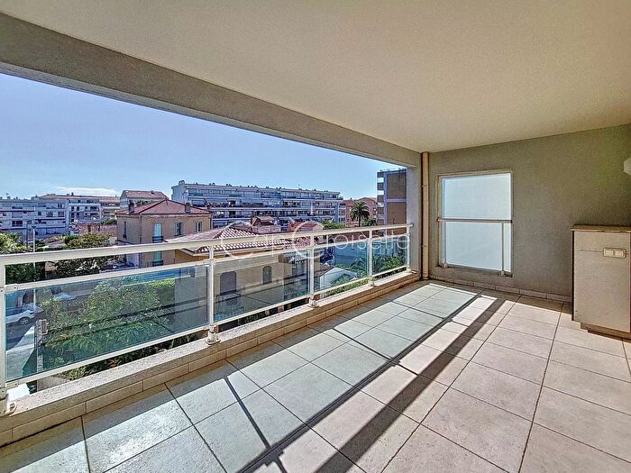 Appartement à vendre - Cannes, Pointe Croisette - 3 pièces - 2 chambres
