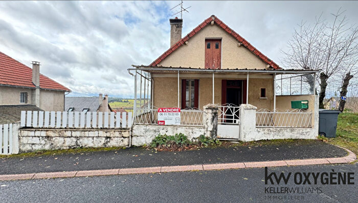 Maison à vendre - Saint-Alban-sur-Limagnole - 5 pièces - 2 chambres