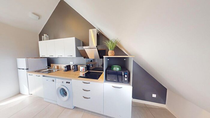 Appartement à louer - Rodez, Centre historique, Vieux-Rodez - 2 pièces - 1 chambre