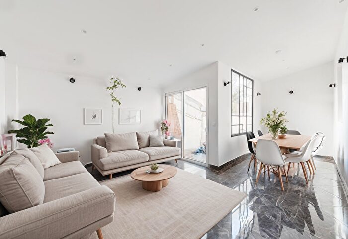 Maison 4 pièces à Bagnolet, Centre-ville, à vendre