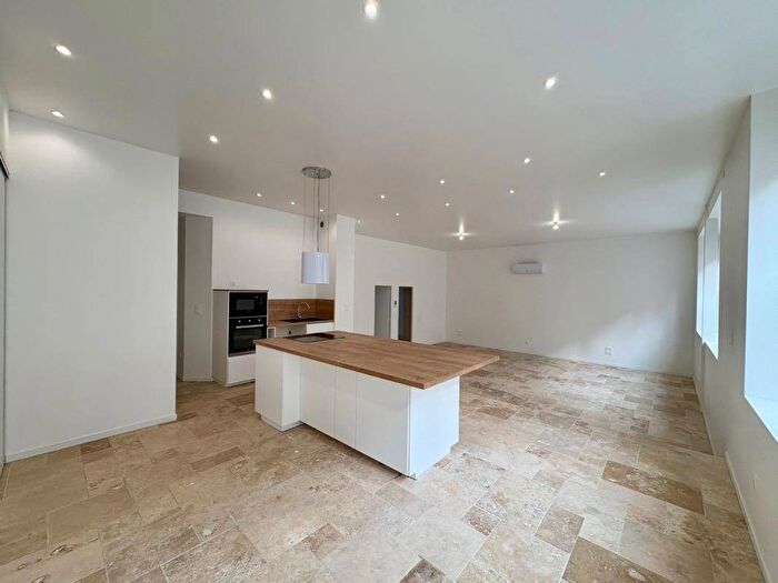 Appartement à louer - Le Centre-Gare, Roanne - 3 pièces - 2 chambres