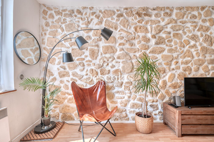 Appartement à vendre - Saint-Germain-en-Laye, Centre-ville, Quartiers forestiers - 1 pièce