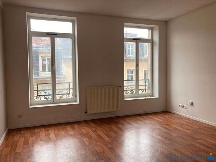 Centre Ville-Charles III, Nancy : Appartement 4 pièces à louer