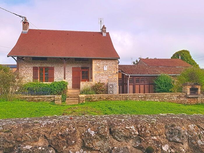 Maison à vendre - La Vineuse - 9 pièces - 3 chambres