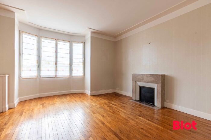 Appartement à vendre - Quartiers Sud-Est, Francisco Ferrer - 4 pièces - 2 chambres