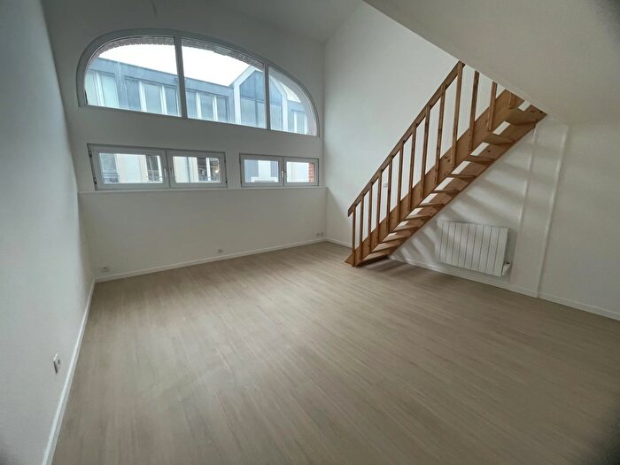 Appartement à louer - Saint-Quentin, Centre-ville - 3 pièces - 1 chambre