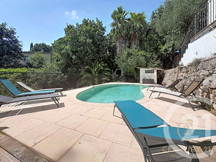 Châteauneuf-Grasse : Maison 4 pièces à louer