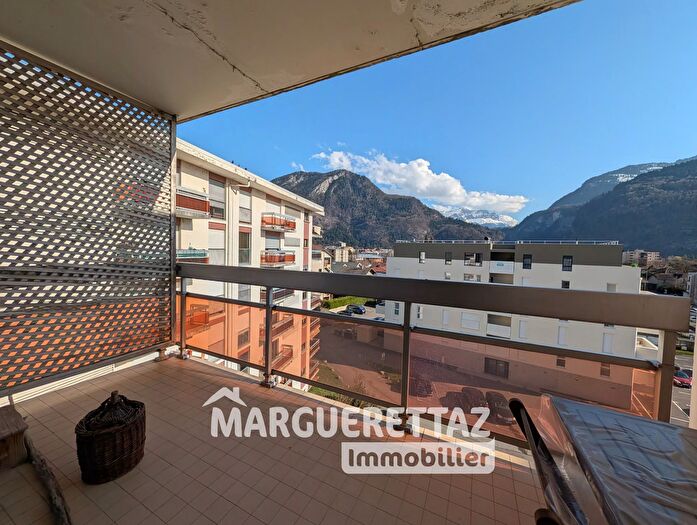 Appartement à vendre - Cluses, La Sardagne - 3 pièces - 2 chambres