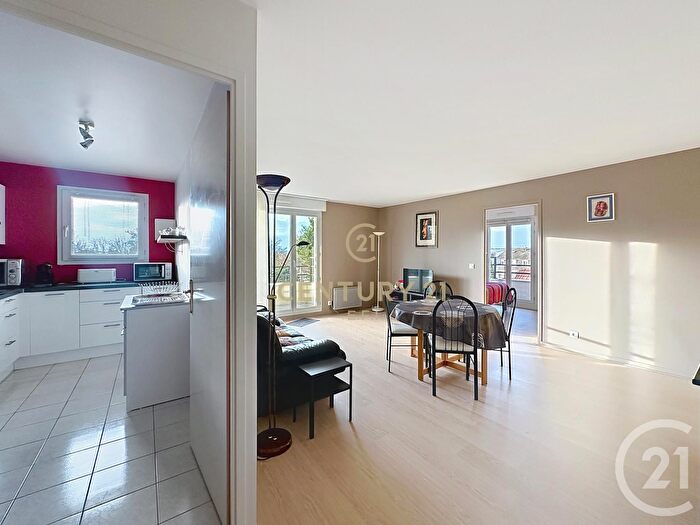 Appartement à vendre - Noisy-le-Grand, Centre-ville - 3 pièces - 2 chambres