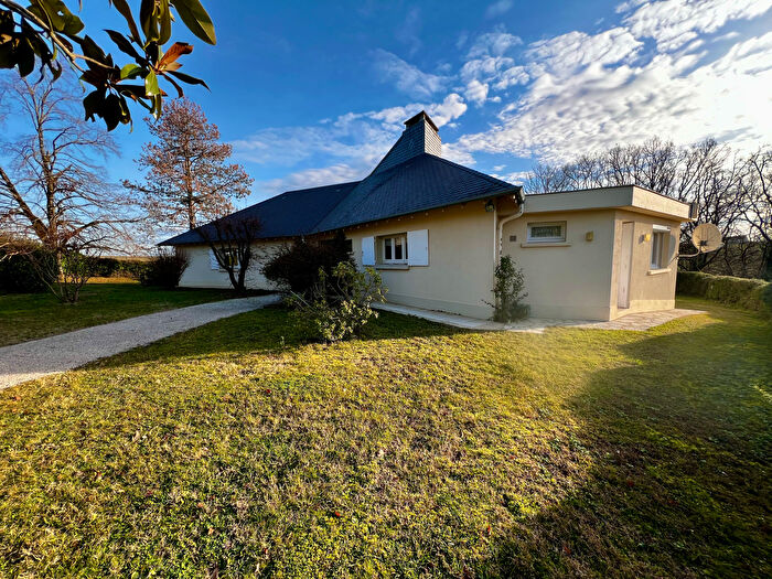 Maison à vendre - Noailles - 11 pièces - 6 chambres