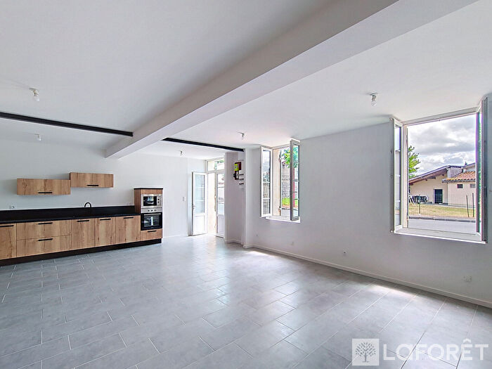 Maison à vendre - Saint-Martin-du-Bois - 5 pièces - 4 chambres